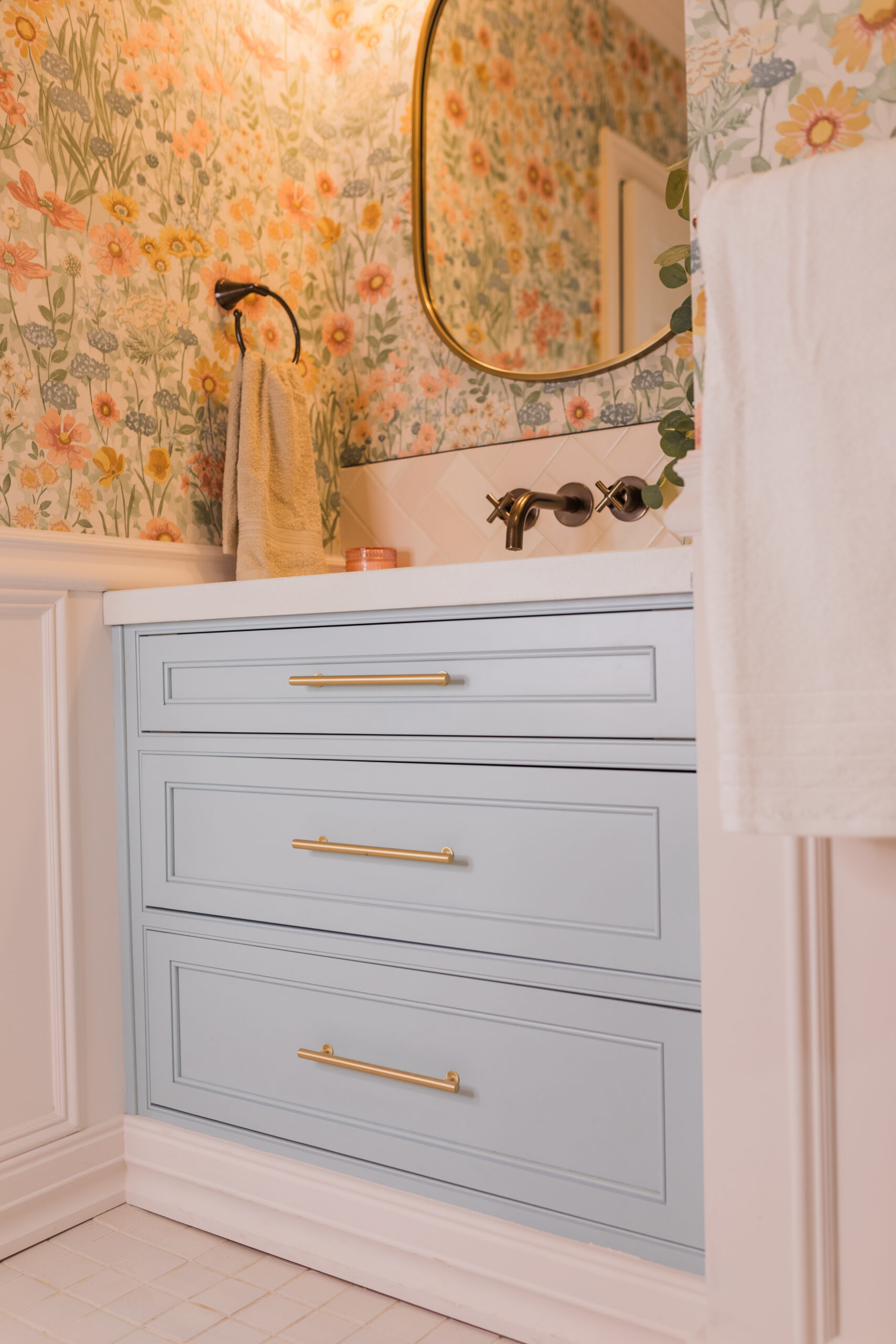 StarMark Cabinets a Perfect Fit for The Forge House - MasterBrand ...